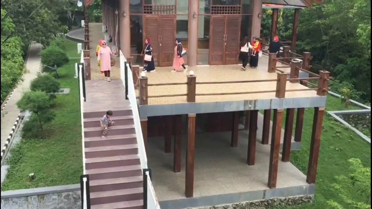 Objek Wisata (Kebun Raya Jompie) Pare Pare - YouTube