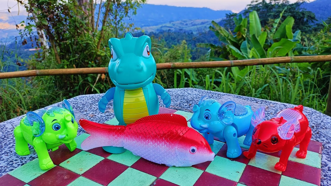 น้องช้างน้อย ไดโนเสาร์ ปลานีโม่ หนูน้อยแฮมเตอร์ เล่นในป่าเขา Little ...