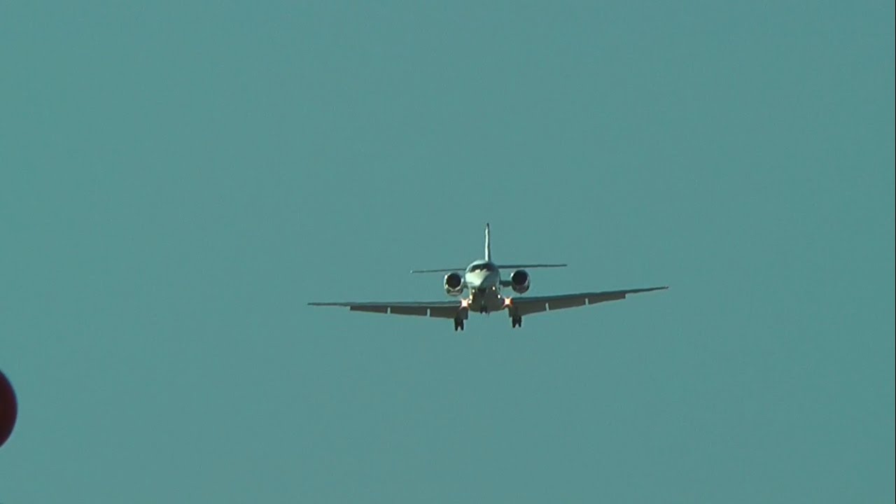 Beechcraft 40 Landing Pensacola International Airport - YouTube