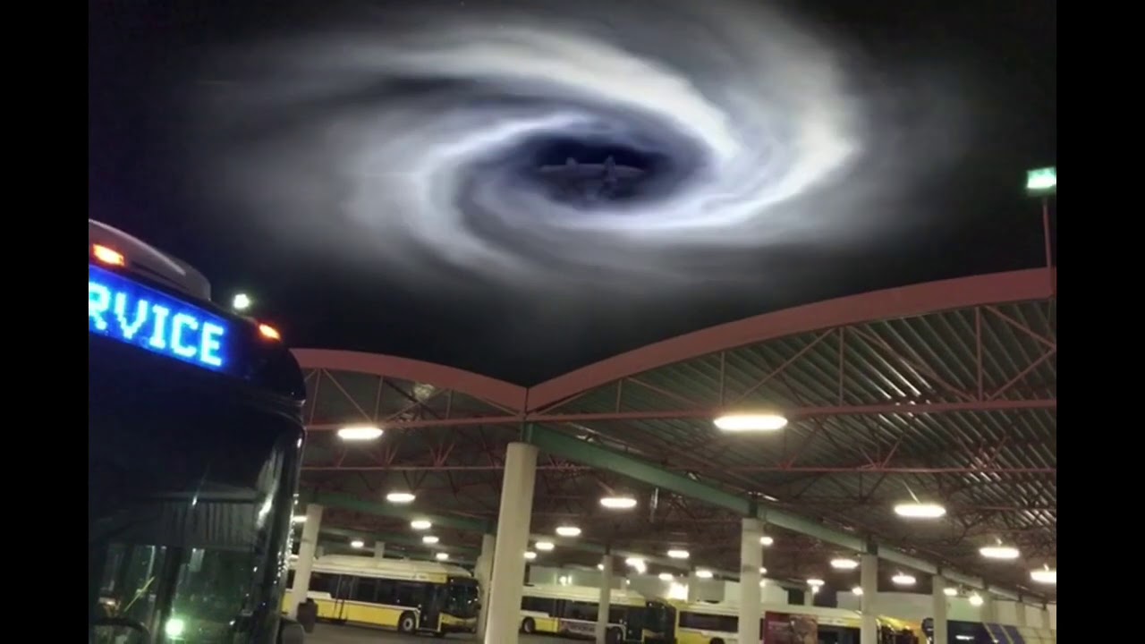 Amazing Ufo Video: Bright Object Caught On Camera Flying Over Bus Lot ...