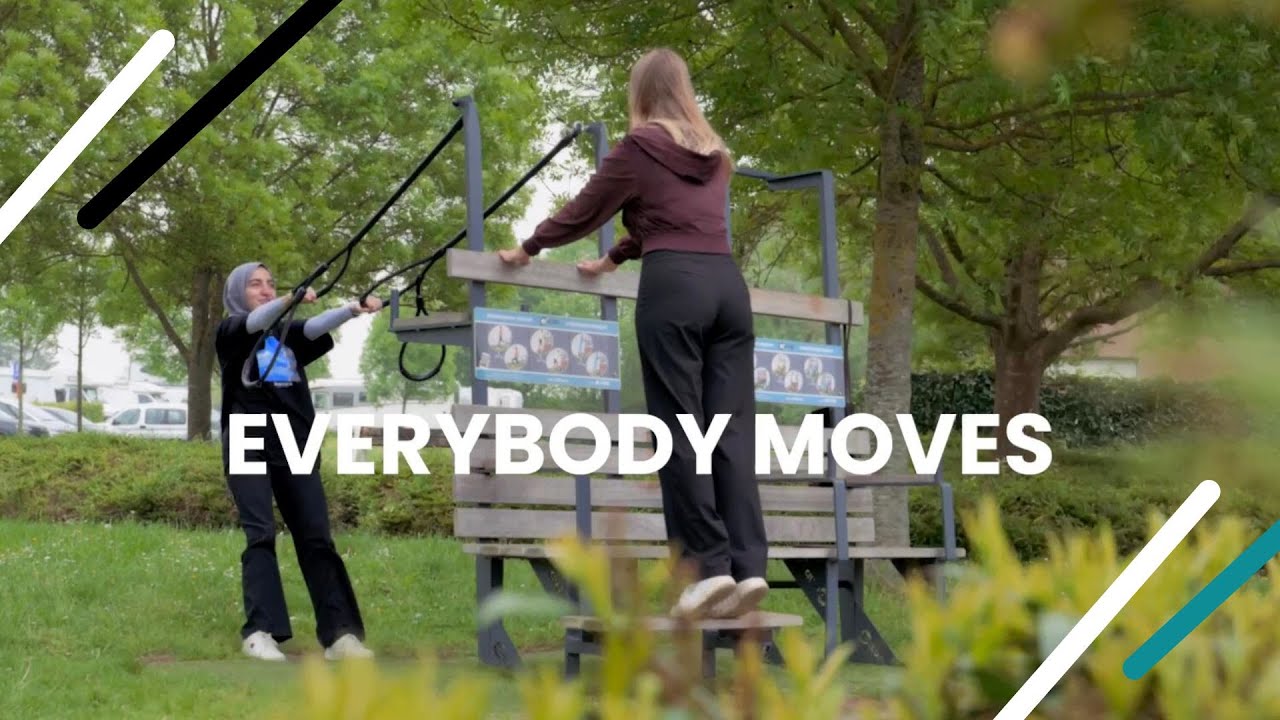 The Activity Bench and ... everybody moves! - YouTube