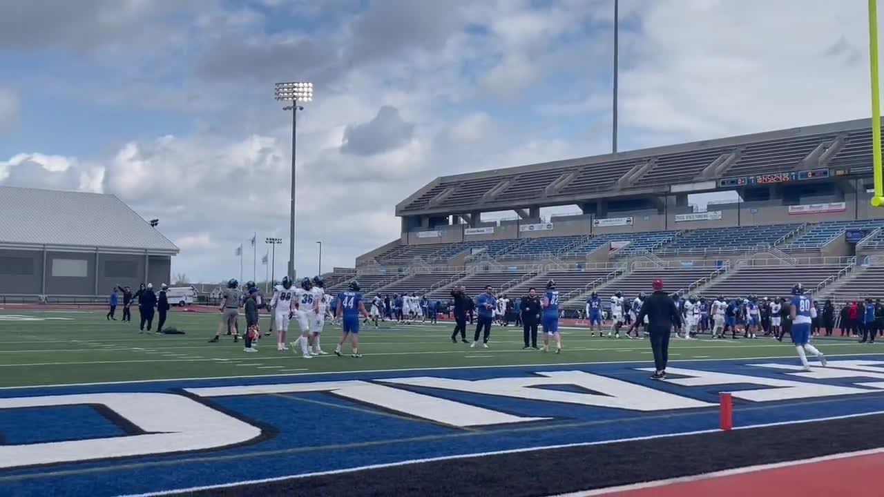 UB football team gets ready to begin its annual spring game - YouTube