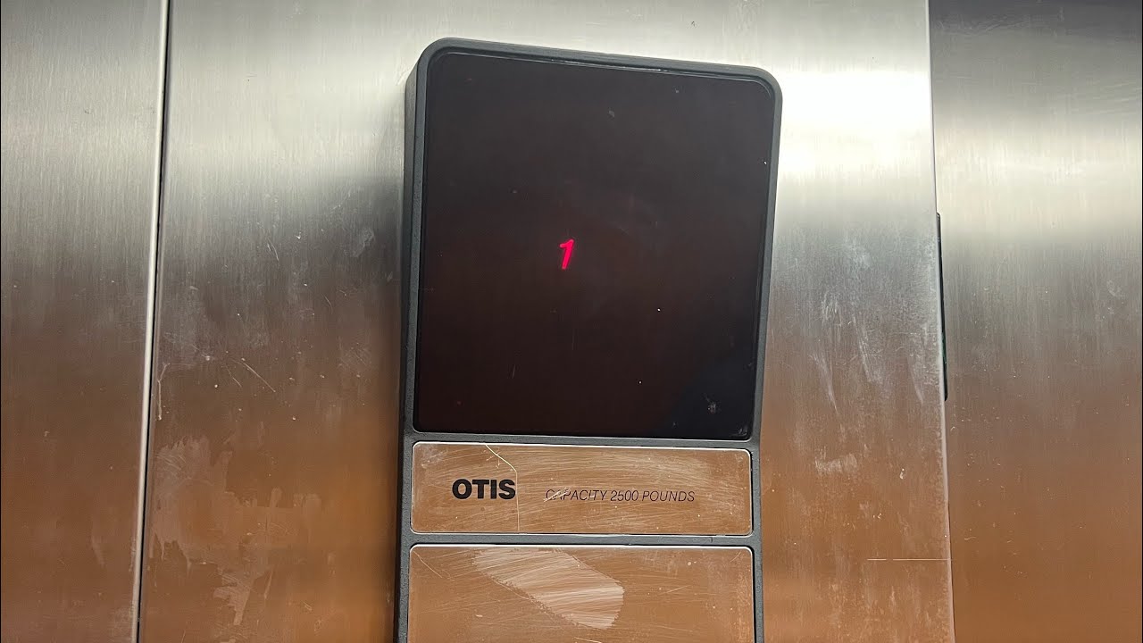 Otis Series 1 Hydraulic Elevator @ Baymont Suites - Maddison Heights MI ...