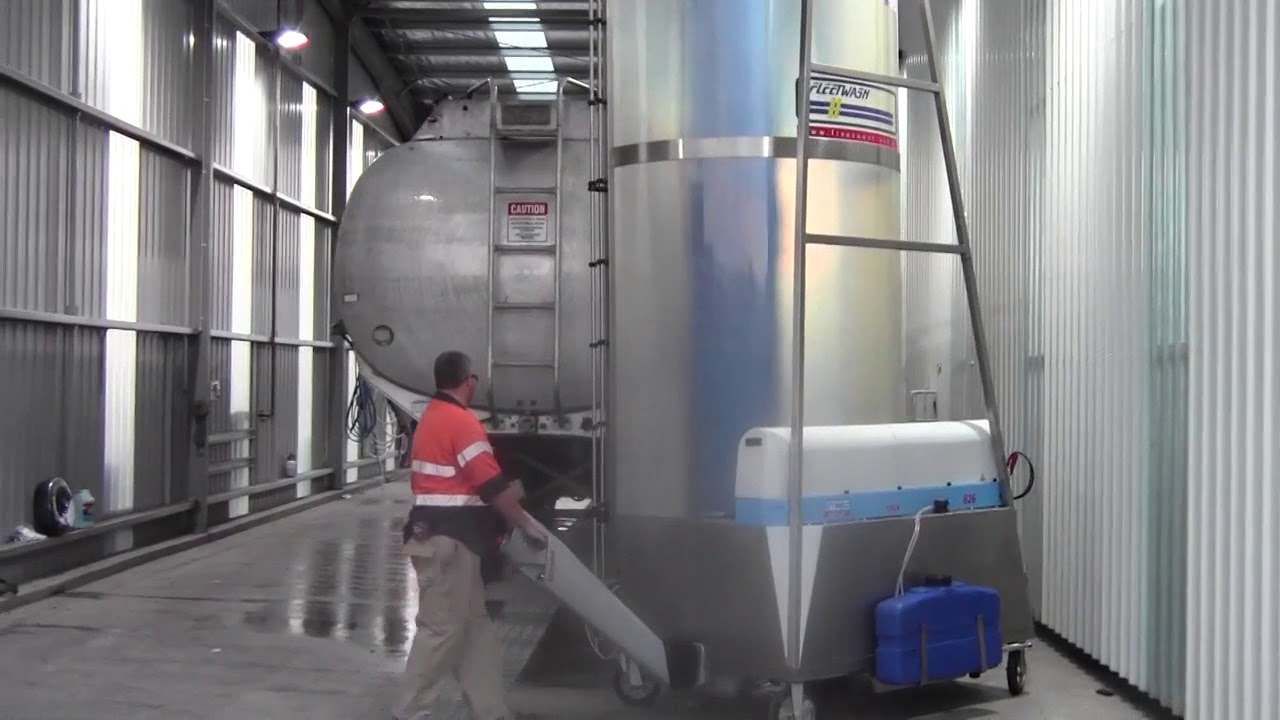 Bulk Tanker Wash In Action - YouTube
