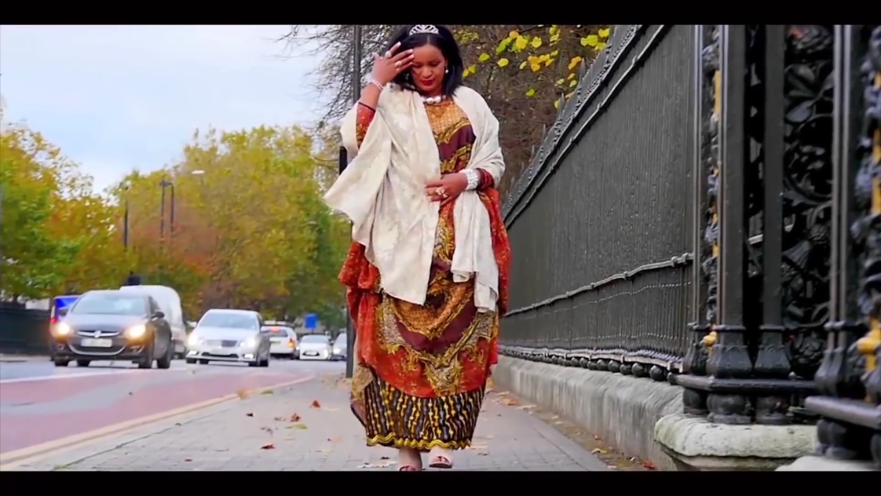 YURUB GEENYO HEES CUSUB LONDON 2017 - YouTube