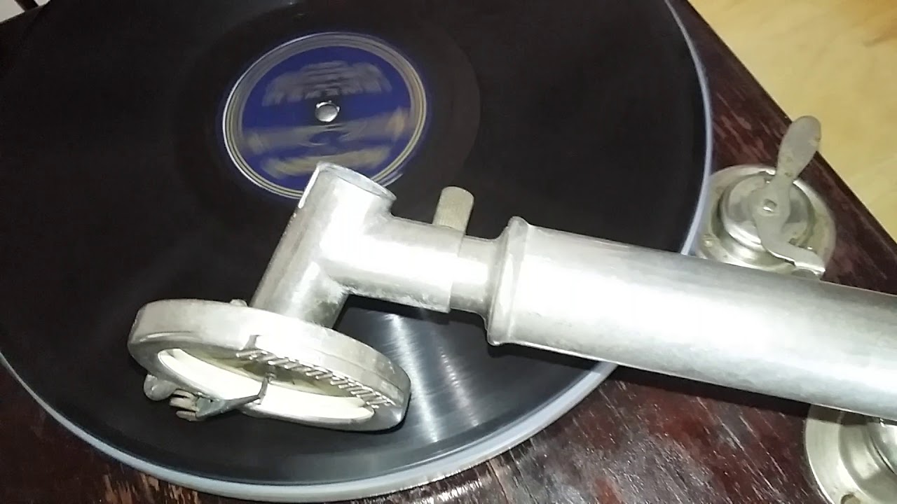 Antique Autophone Phonograph, circa 1915 - YouTube
