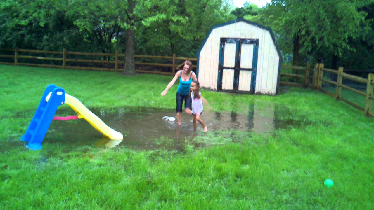 Fun with a puddle - YouTube
