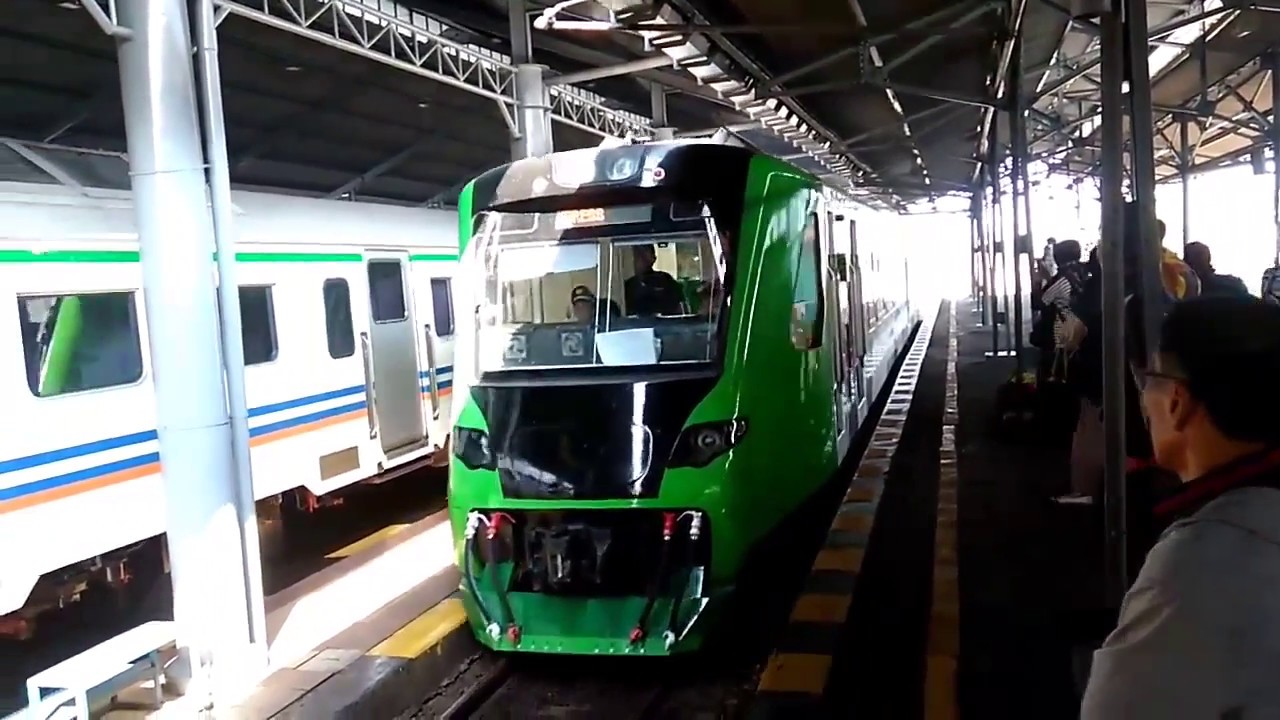 Kereta Api Solo Ekspress - Rute Solo - Yogyakarta - Kutoarjo - YouTube