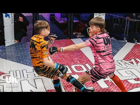 Archie Hunt vs Lucas Dutton - UKFC 36 Juniors - YouTube