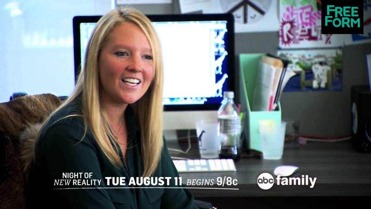Next Step Realty Character Intros: Erin | Freeform - YouTube