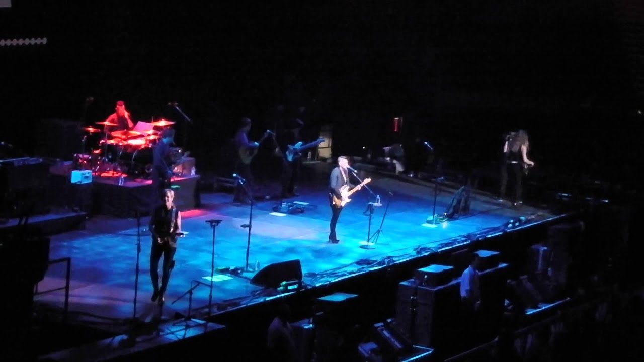 Goodbye Earl - Dixie Chicks (C2C 2014) - YouTube