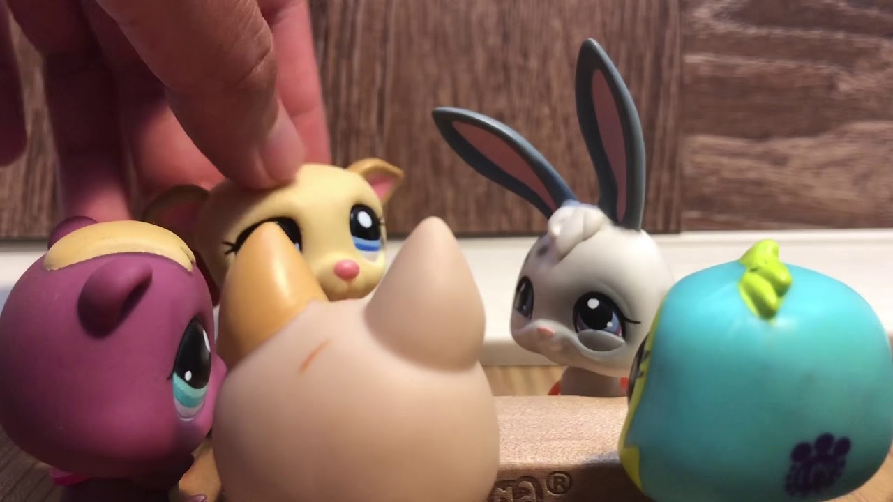 Lps Types of kids on the first day - YouTube