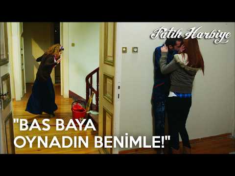 Şahika, Cihan'ı öpüyor! | Fatih Harbiye