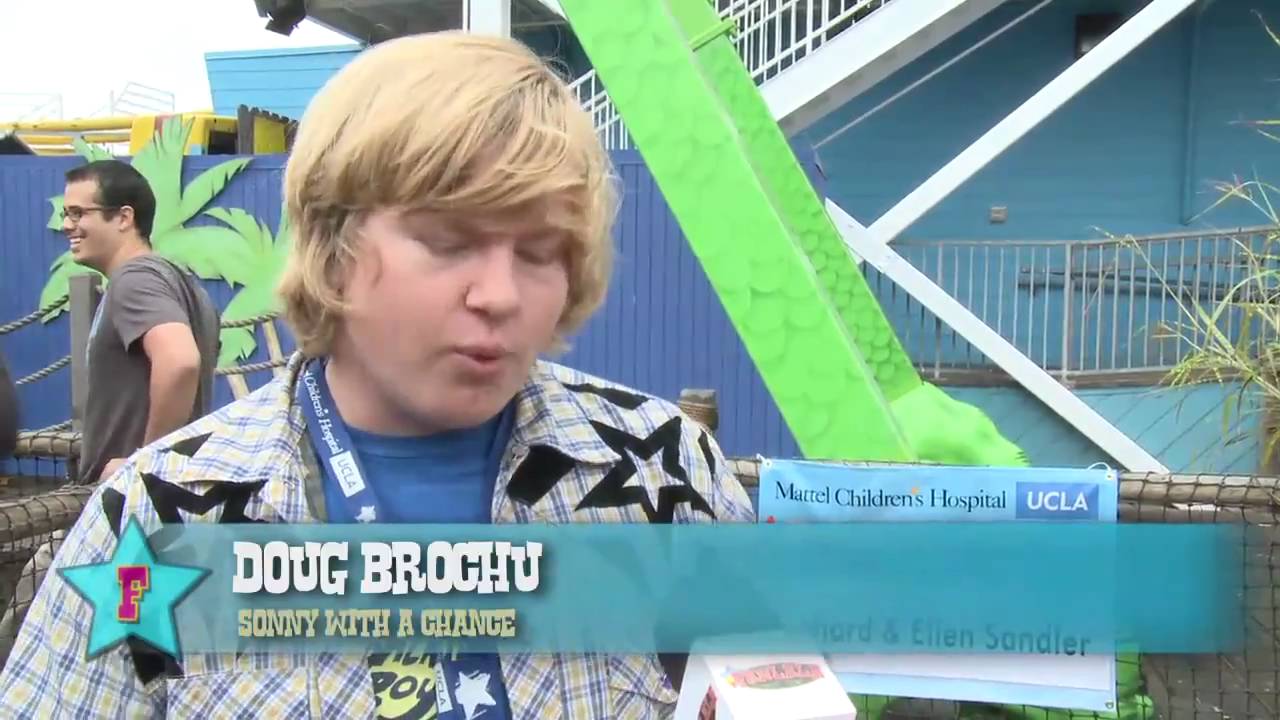 How Disney & Nick Stars Are Celebrating Thanksgiving! - YouTube