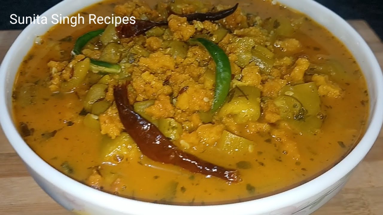 मंगोड़ी और तोरई की सब्जी | Torai & Moong Dal Mangodi Without Onion ...
