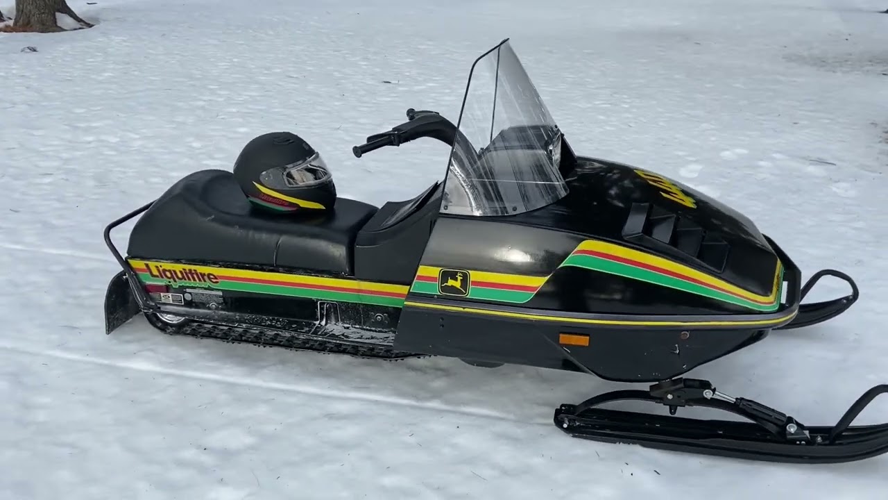 1978 John Deere 440 Liquifire - YouTube