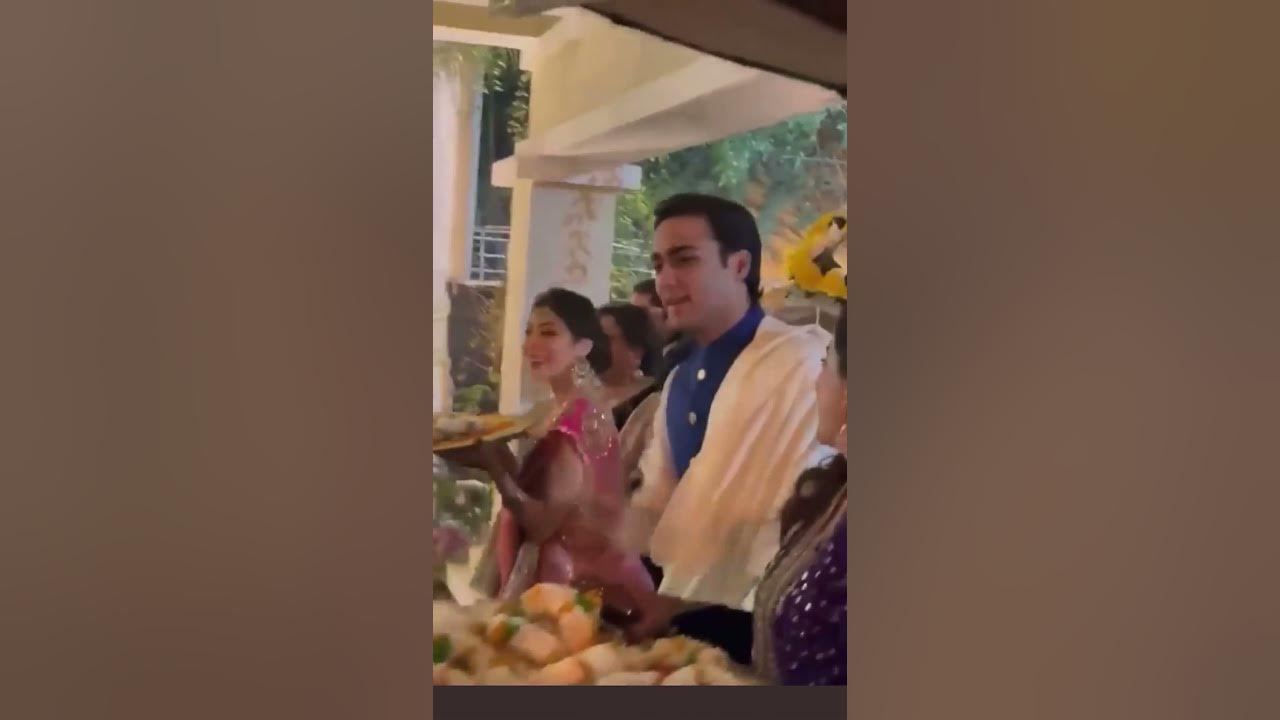 Maryam Nawaz Singing Song On Junaid Safdar Mehndi Youtube