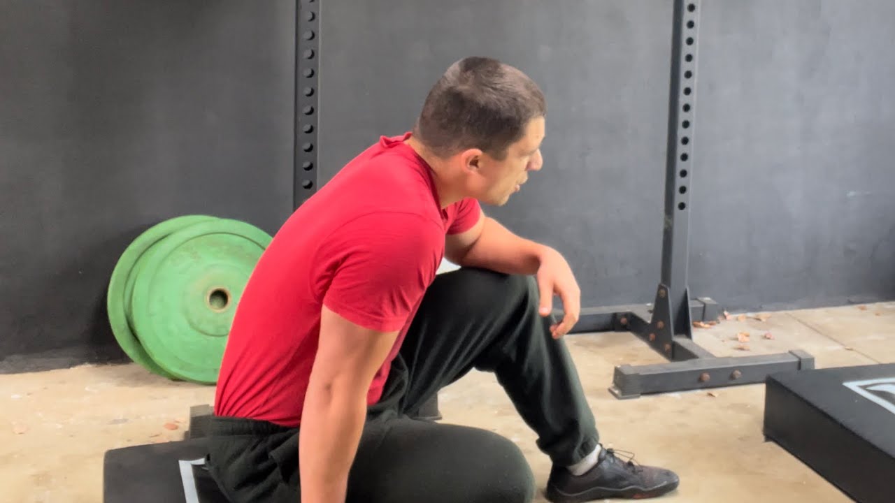 Squat everyday Day 1610: jelly legs - YouTube