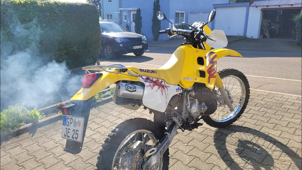 Kranker Sound 😳 Suzuki TSR 125 [walkaround] - YouTube