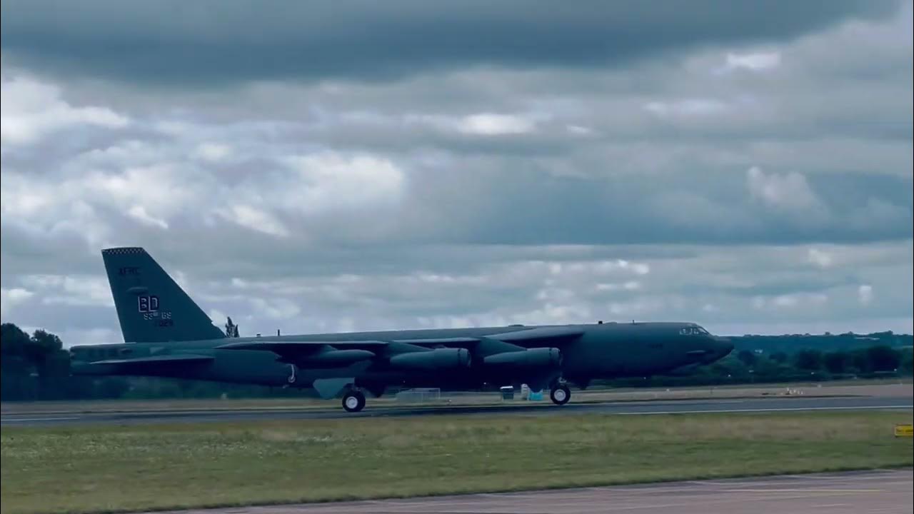 2 B52’s taking off from RAF FAIRFORD 19/7/2023 - YouTube