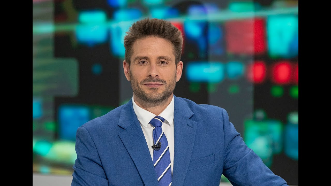 Àngel Pons, Presentador Canal 24 Horas TVE - YouTube