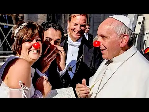 Papal Puppet Masses & Clown Masses: The End of Papalism - YouTube