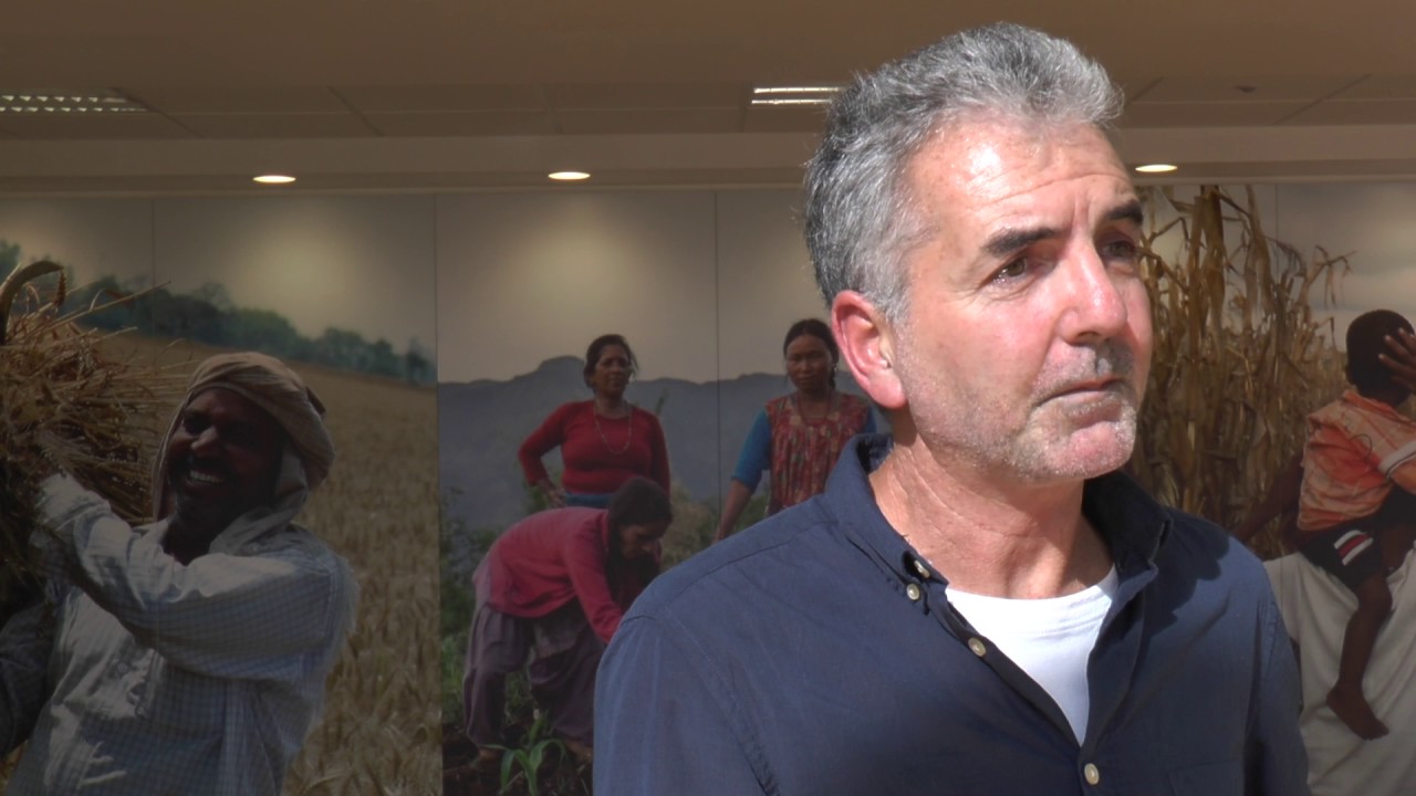 Jon Hellin – Crop-index insurance for smallholder farmers - YouTube