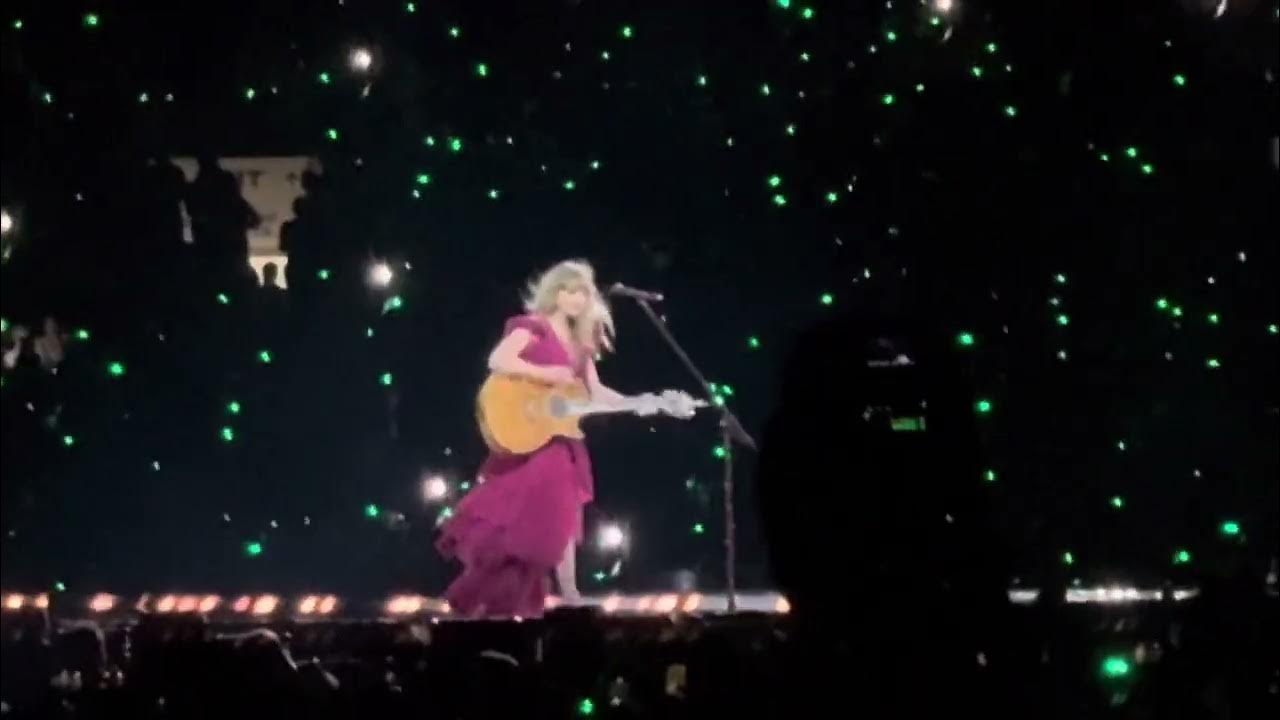 When Taylor Swift decides to mash up 3 songs for the surprise song set ...