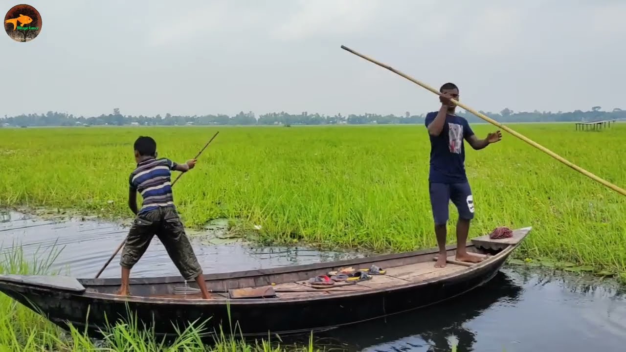 Unbelievable Small Kids Jumping Form Boat Catch Big Boal Fish💖Very ...