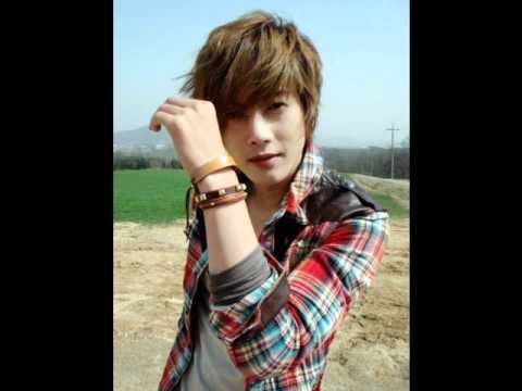Hyun Joong wake up call