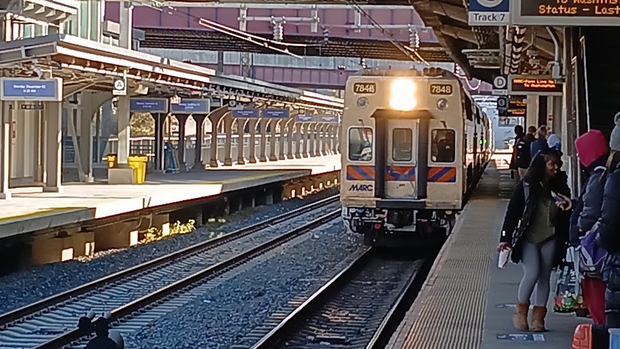 First time on a MARC train with an HHP-8! | MARC Penn Line 525 ...