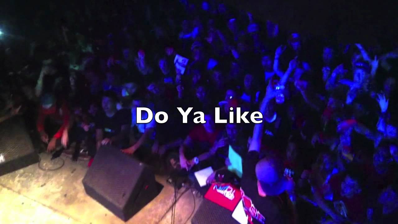 Logic - Beggin' & Do Ya Like (Live) CHICAGO 7/26/2012 - YouTube