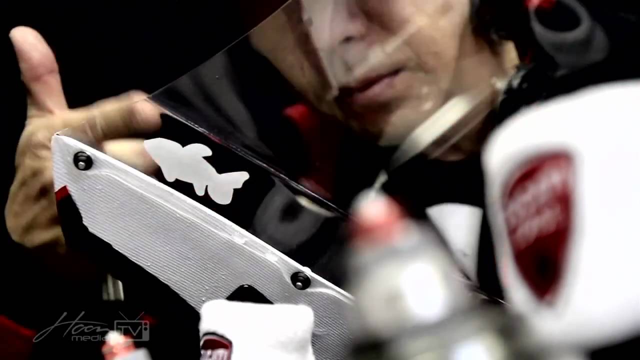 DUCATI 1098 CARBON WRAP - YouTube