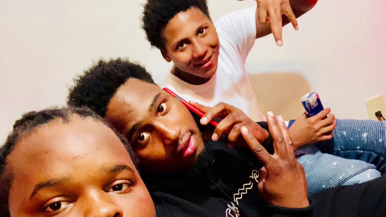 Roy Trustnun x Tweako- VVS (Official Audio) - YouTube