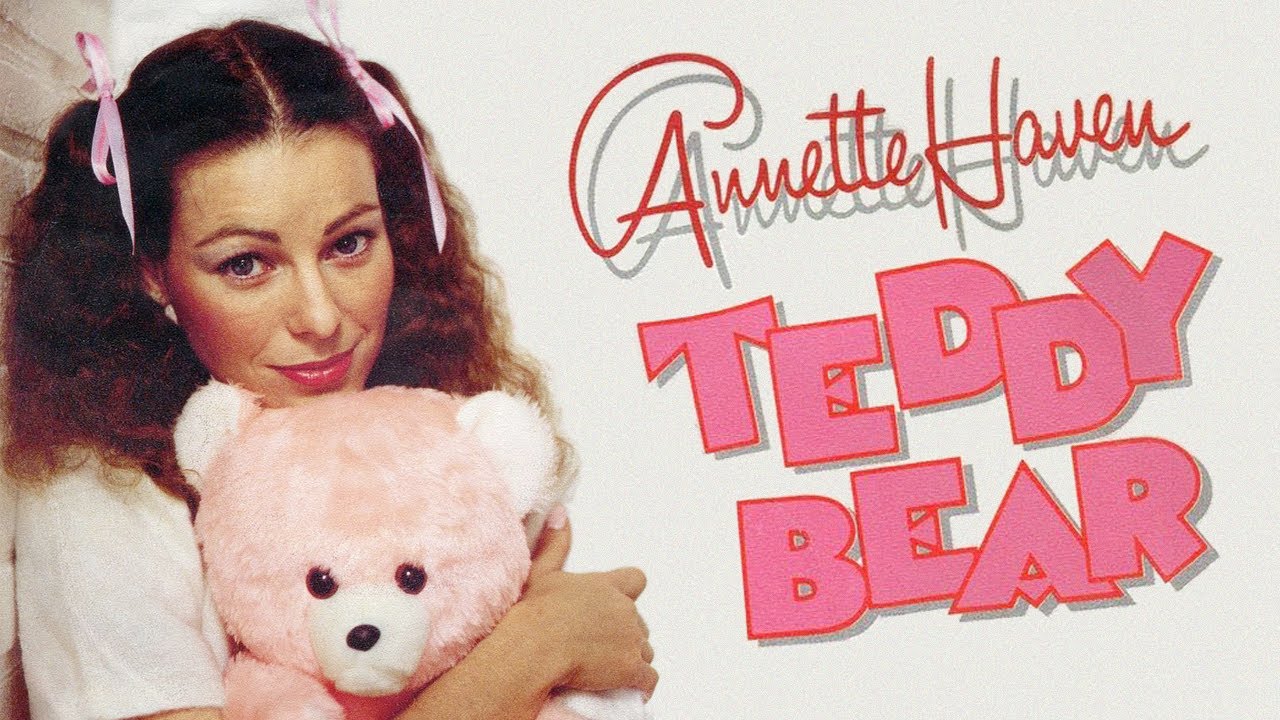 HOT PURSUIT (1983) - Annette Haven sings Teddy Bear - YouTube