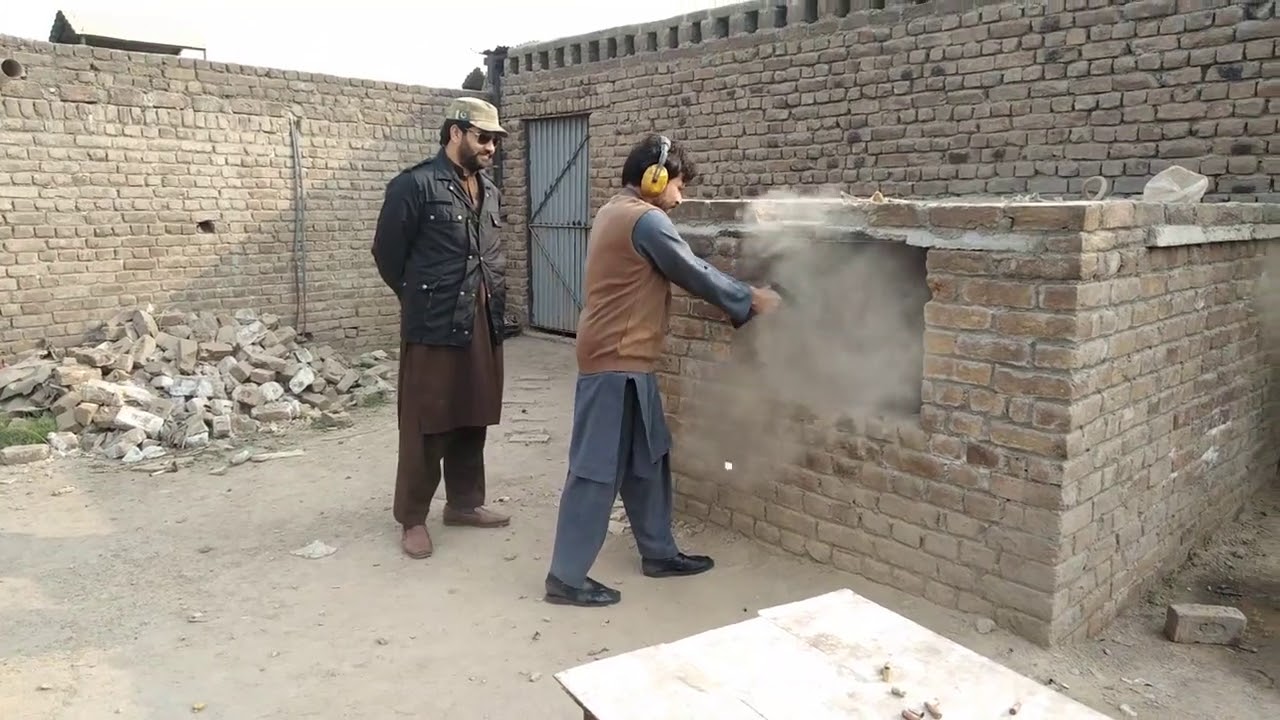 Full Auto Glock 19 Copy from Pakistan - YouTube