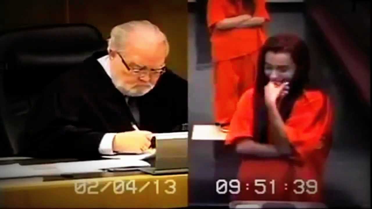 Penelope Soto gives judge the middle finger, gets sent to jail for 30 ...
