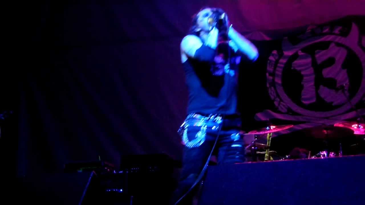 Sister Kill Cycle Cry Little Sister Live - YouTube