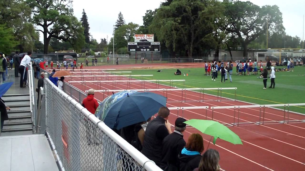 RVMS 7th Grade Boys 70m Hurdles District Semi-Finals - YouTube