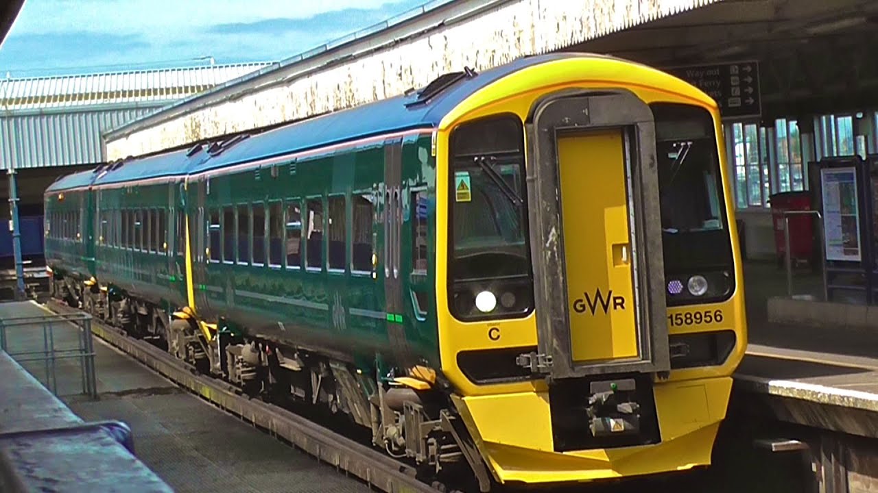 GWR Green 158956 At Portsmouth & Southsea & Portsmouth Harbour For ...
