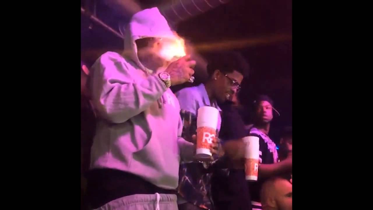 Juvenile Shouting Out Rich Gang With Birdman On Stage - YouTube