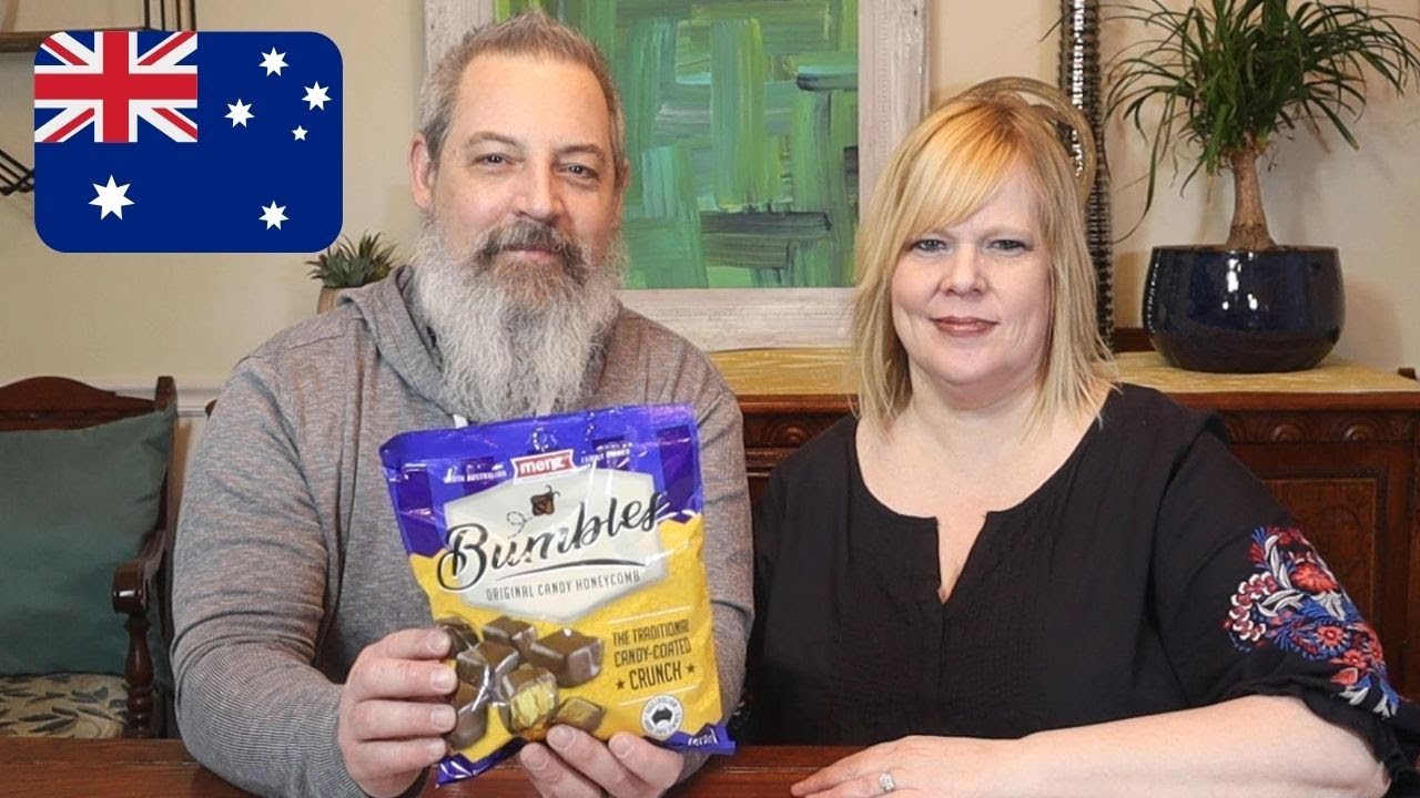 AMERICANS TRY AUSTRALIAN CHOCOLATE | BUMBLES HONEYCOMB CHOCOLATE REVIEW ...