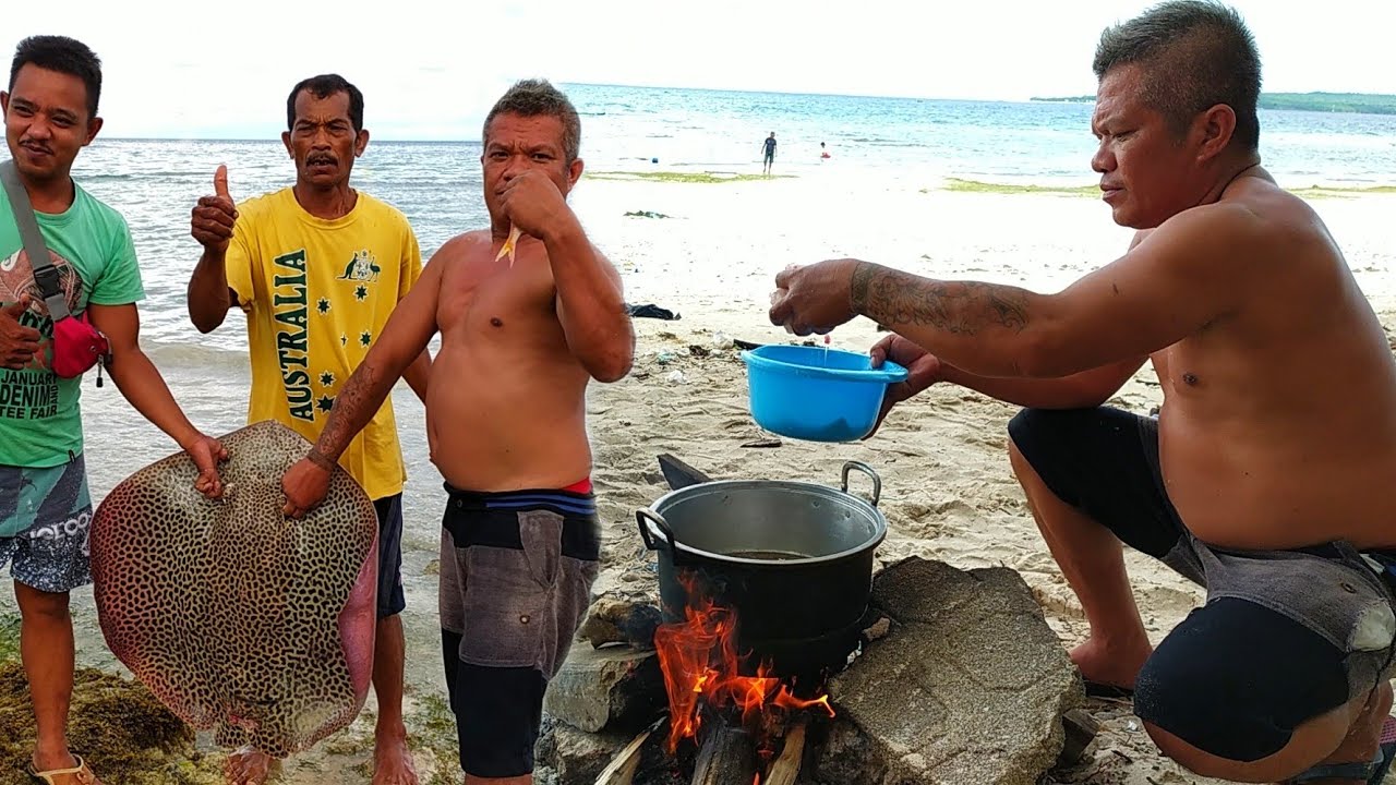 🔴Yummy Cooking Seafood _ Cutting, Clean & Cooking on the Beach || GIANT ...