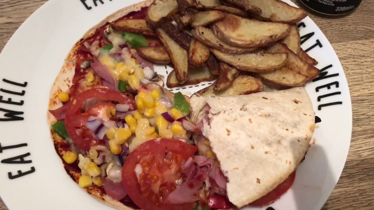 I’m back slimming world Pizza Wrap - YouTube