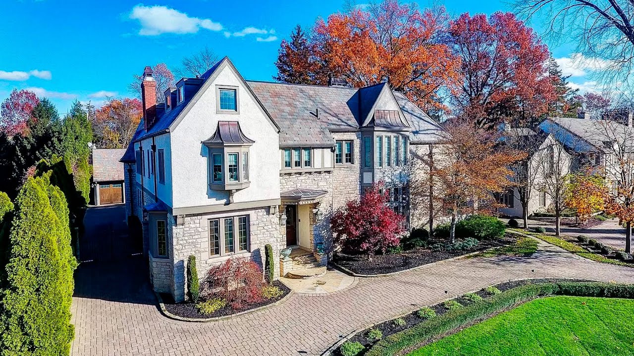 Luxurious mansion in Ohio. Inside house tour for $3,200,000. - YouTube