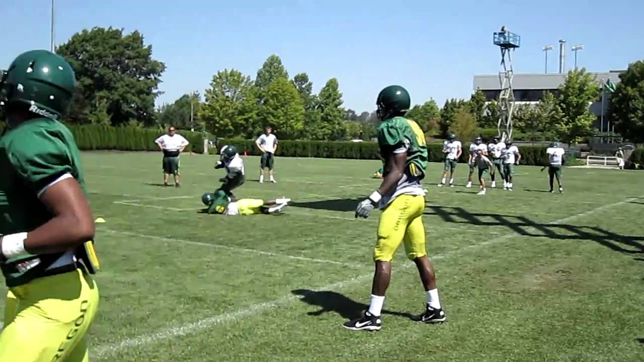 Oregon 2010 Fall Practice - Dior Mathis - YouTube