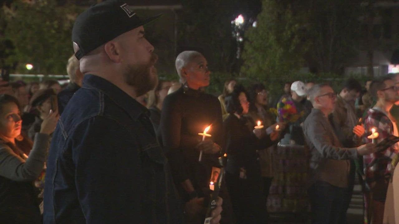 Houston pays tribute to Club Q shooting victims with vigil at Montrose ...