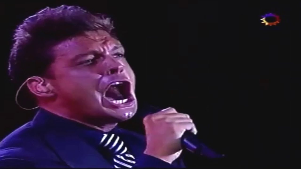 Luis Miguel Que Tu Te Vas 1997 HD - YouTube