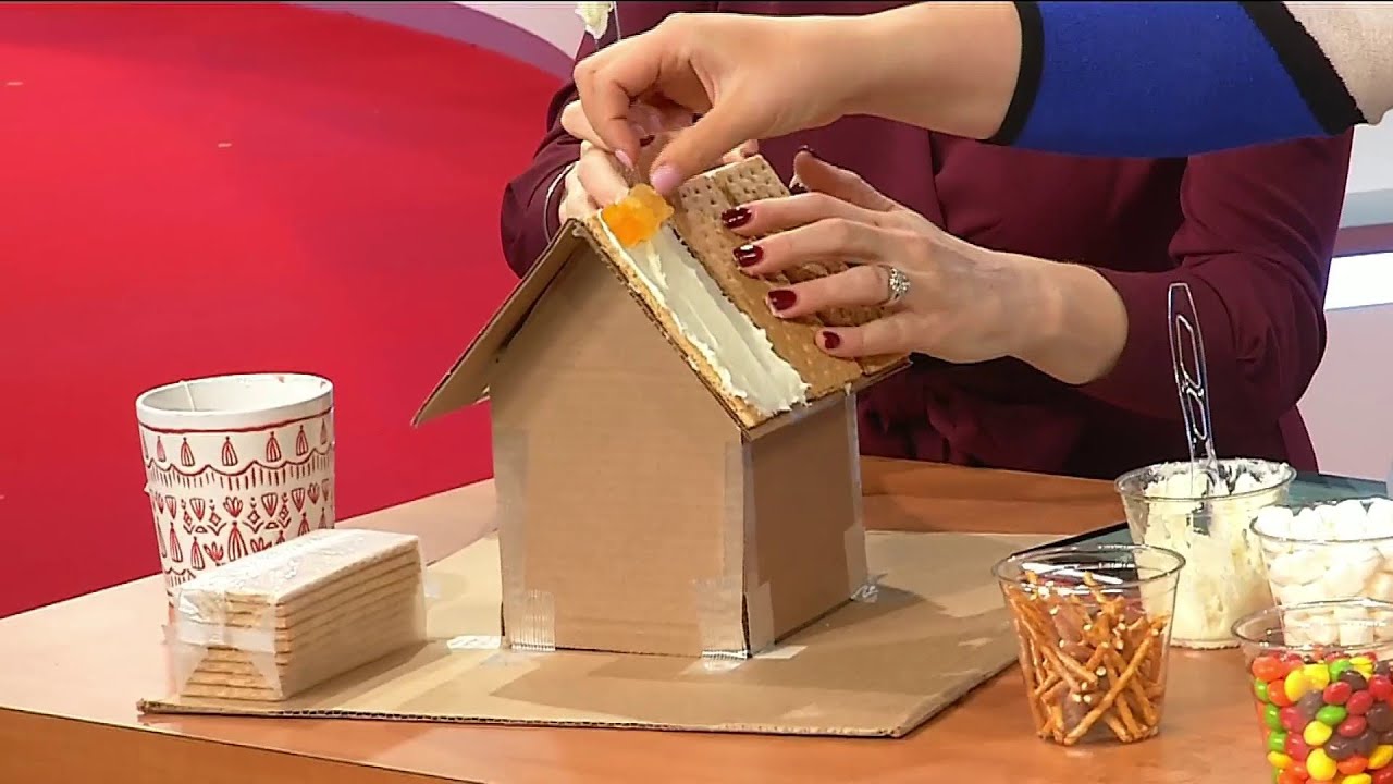 Gingerbread House Decorating at Glenvar Library - YouTube