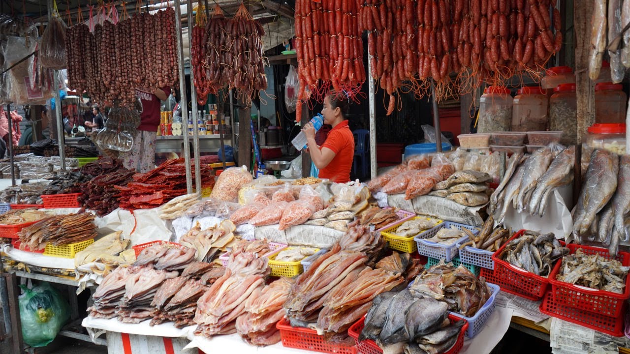 Authentic Cambodia Traditional Khmer Market In Chbar Ampov - Exploring ...
